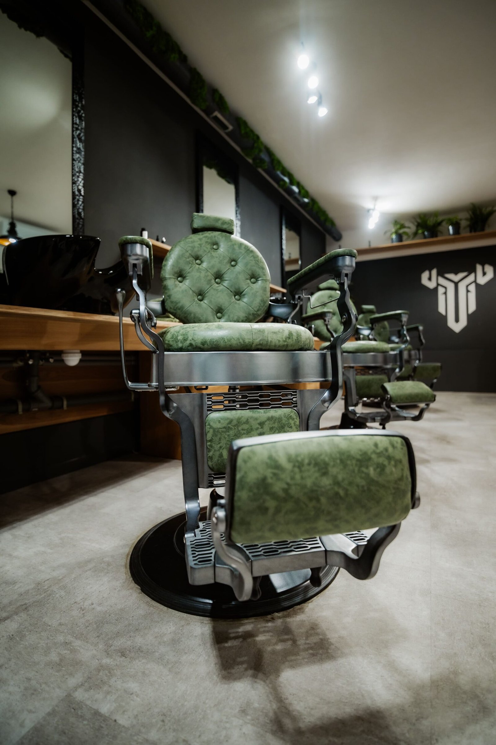 GOAT Barbershop moderní holičství pro muže | Pánské střihy & vousy